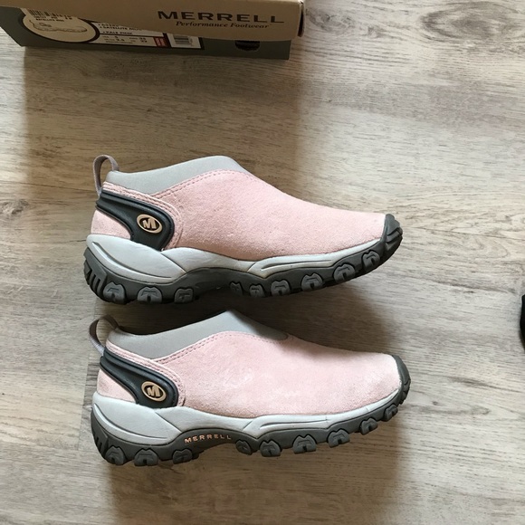 Merrell | Shoes | Host Pick Merrell 63288 Satellite Moc Pink Suede ...